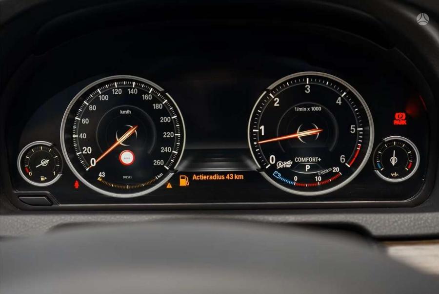 Brūns BMW 530 Gran Turismo 2015 Kauņa, ar dzinēja tilpumu 3.00 L un nobraukumu 149 tūkst. km par 16999 €, foto 32 vietnē AUTOMOTO.COM.LV