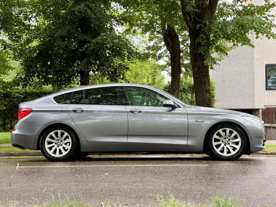 Pelēks BMW 530 Gran Turismo 2010 Kauņa, ar dzinēja tilpumu 2.99 L un nobraukumu 300 tūkst. km par 8888 €, foto 14 vietnē AUTOMOTO.COM.LV