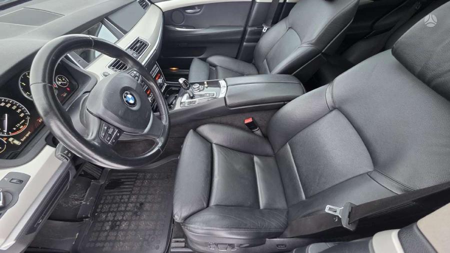 Pelēks BMW 530 Gran Turismo 2010 Klaipėda, ar dzinēja tilpumu 3.00 L un nobraukumu 400 tūkst. km par 8690 €, foto 12 vietnē AUTOMOTO.COM.LV
