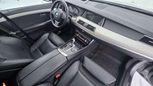 Pelēks BMW 530 Gran Turismo 2010 Klaipėda, ar dzinēja tilpumu 3.00 L un nobraukumu 400 tūkst. km par 8690 €, foto 19 vietnē AUTOMOTO.COM.LV