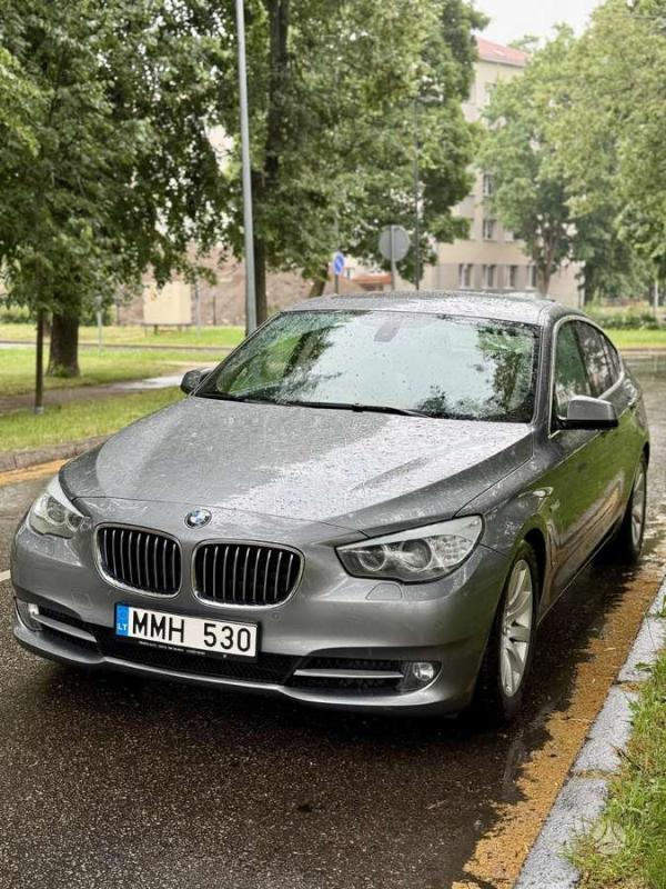 Pelēks BMW 530 Gran Turismo 2010 Kauņa, ar dzinēja tilpumu 2.99 L un nobraukumu 310 tūkst. km par 7300 €, foto 4 vietnē AUTOMOTO.COM.LV