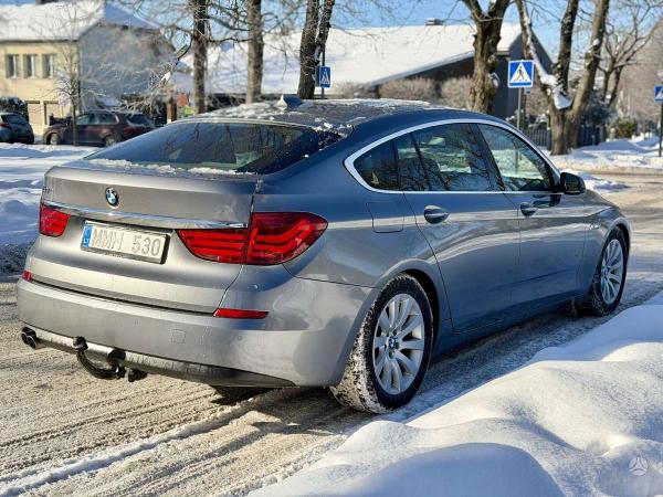 Pelēks BMW 530 Gran Turismo 2010 Kauņa, ar dzinēja tilpumu 2.99 L un nobraukumu 320 tūkst. km par 8800 €, foto 7 vietnē AUTOMOTO.COM.LV