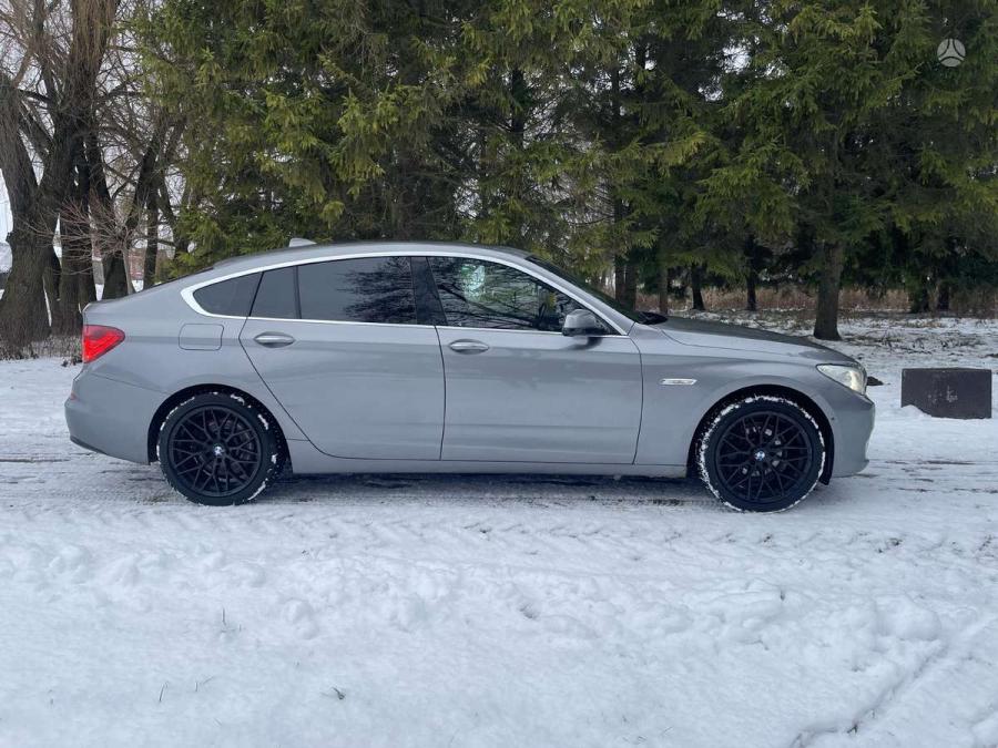 Grey BMW 530 Gran Turismo 2010 in Vilnius, with an engine capacity of 3.00 L and mileage of 280 thousand km for 8250 €, photo 3 on AUTOMOTO.COM.LV