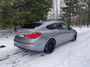 Grey BMW 530 Gran Turismo 2010 in Vilnius, with an engine capacity of 3.00 L and mileage of 280 thousand km for 8250 €, photo 5 on AUTOMOTO.COM.LV
