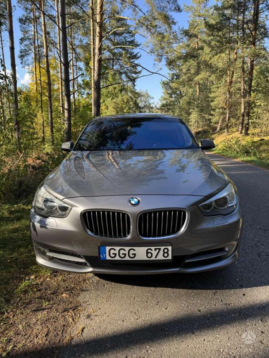 Grey BMW 530 Gran Turismo 2010 in Vilnius, with an engine capacity of 2.99 L and mileage of 312 thousand km for 8550 €, photo 2 on AUTOMOTO.COM.LV