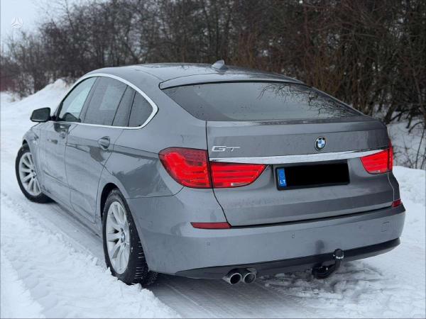 Pelēks BMW 530 Gran Turismo 2010 Šauļi, ar dzinēja tilpumu 2.99 L un nobraukumu 324 tūkst. km par 7900 €, foto 1 vietnē AUTOMOTO.COM.LV