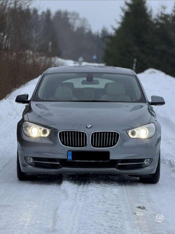 Pelēks BMW 530 Gran Turismo 2010 Šauļi, ar dzinēja tilpumu 2.99 L un nobraukumu 324 tūkst. km par 7900 €, foto 3 vietnē AUTOMOTO.COM.LV