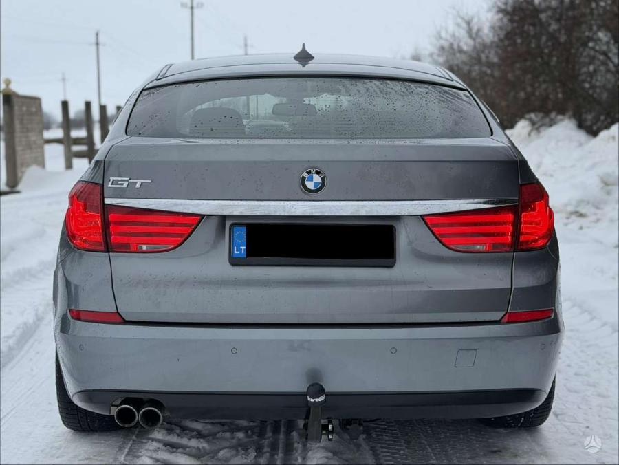 Grey BMW 530 Gran Turismo 2010 in Siauliai, with an engine capacity of 2.99 L and mileage of 324 thousand km for 7900 €, photo 6 on AUTOMOTO.COM.LV