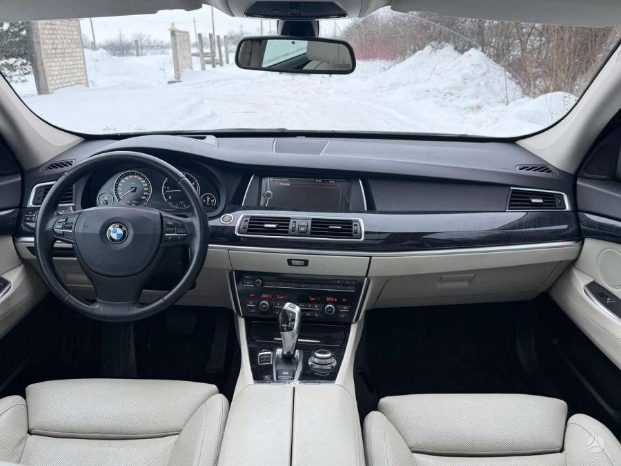 Grey BMW 530 Gran Turismo 2010 in Siauliai, with an engine capacity of 2.99 L and mileage of 324 thousand km for 7900 €, photo 8 on AUTOMOTO.COM.LV