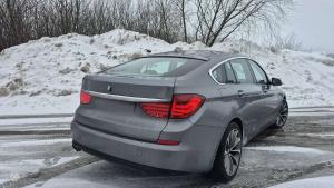 Pelēks BMW 530 Gran Turismo 2010 Klaipėda, ar dzinēja tilpumu 2.99 L un nobraukumu 286 tūkst. km par 6999 €, foto 2 vietnē AUTOMOTO.COM.LV