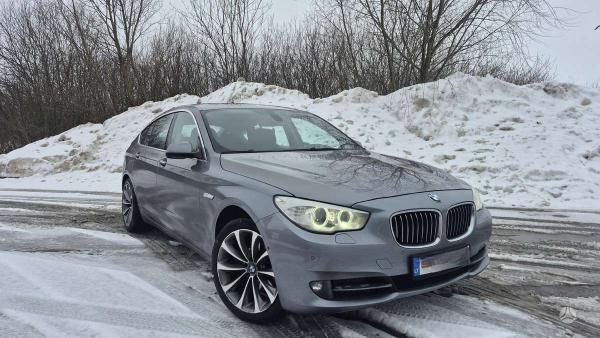 Grey BMW 530 Gran Turismo 2010 in Klaipeda, with an engine capacity of 2.99 L and mileage of 286 thousand km for 6999 €, photo 3 on AUTOMOTO.COM.LV