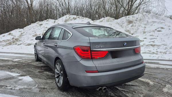 Grey BMW 530 Gran Turismo 2010 in Klaipeda, with an engine capacity of 2.99 L and mileage of 286 thousand km for 6999 €, photo 9 on AUTOMOTO.COM.LV