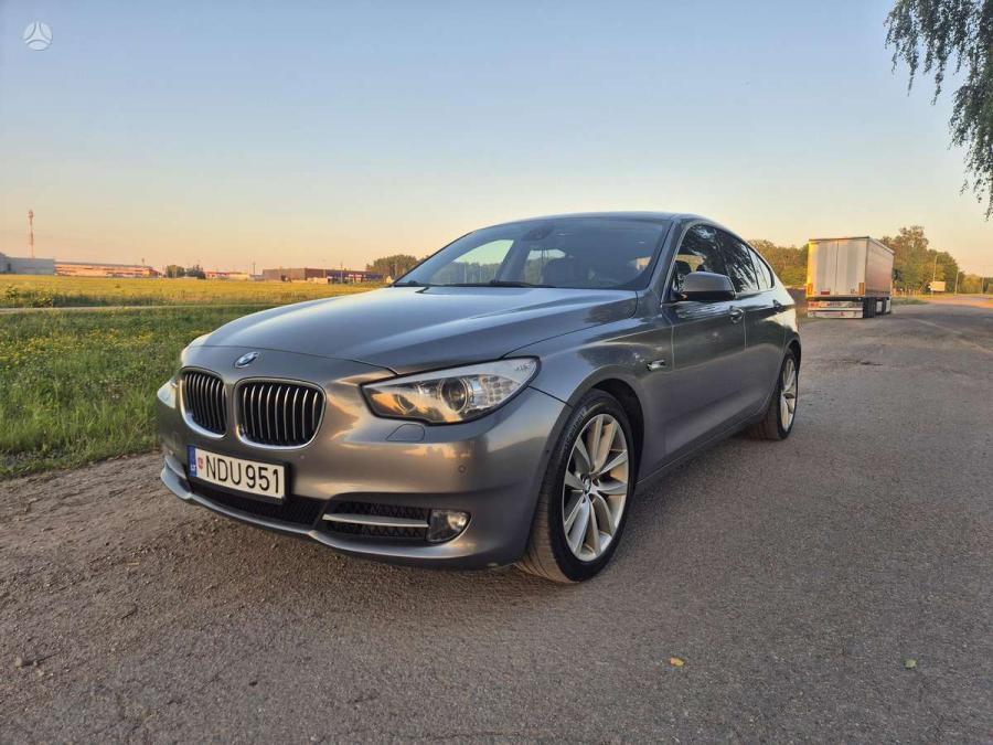 Pelēks BMW 530 Gran Turismo 2010 Kauņa, ar dzinēja tilpumu 2.99 L un nobraukumu 410 tūkst. km par 6500 €, foto 1 vietnē AUTOMOTO.COM.LV