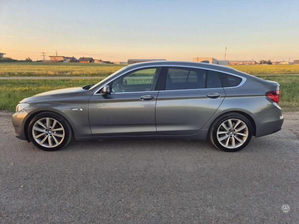 Pelēks BMW 530 Gran Turismo 2010 Kauņa, ar dzinēja tilpumu 2.99 L un nobraukumu 410 tūkst. km par 6500 €, foto 2 vietnē AUTOMOTO.COM.LV