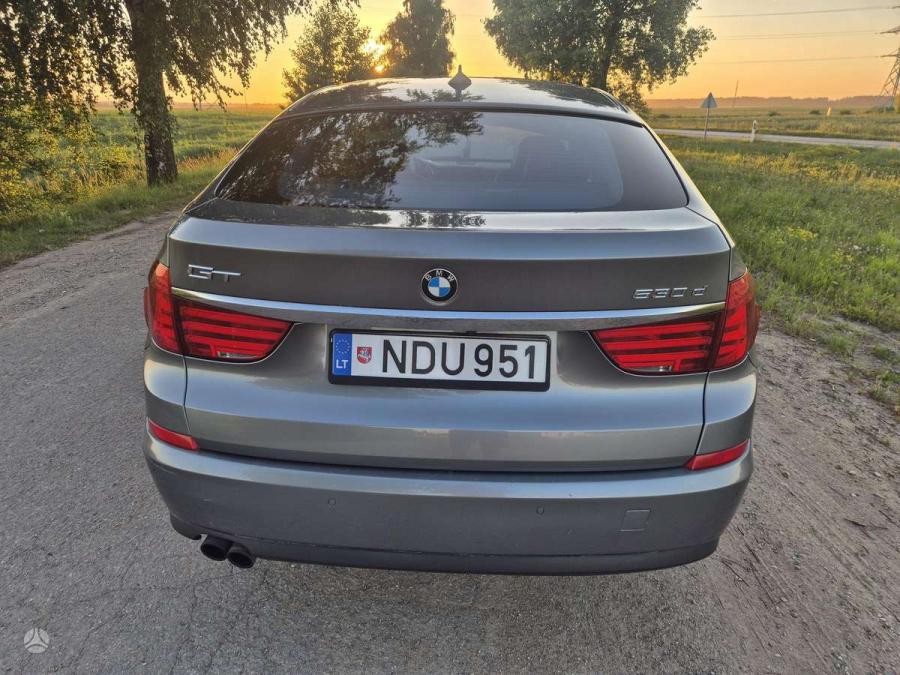 Pelēks BMW 530 Gran Turismo 2010 Kauņa, ar dzinēja tilpumu 2.99 L un nobraukumu 410 tūkst. km par 6500 €, foto 7 vietnē AUTOMOTO.COM.LV