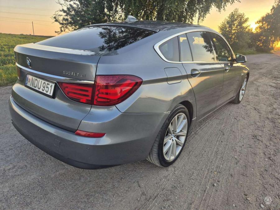 Pelēks BMW 530 Gran Turismo 2010 Kauņa, ar dzinēja tilpumu 2.99 L un nobraukumu 410 tūkst. km par 6500 €, foto 8 vietnē AUTOMOTO.COM.LV