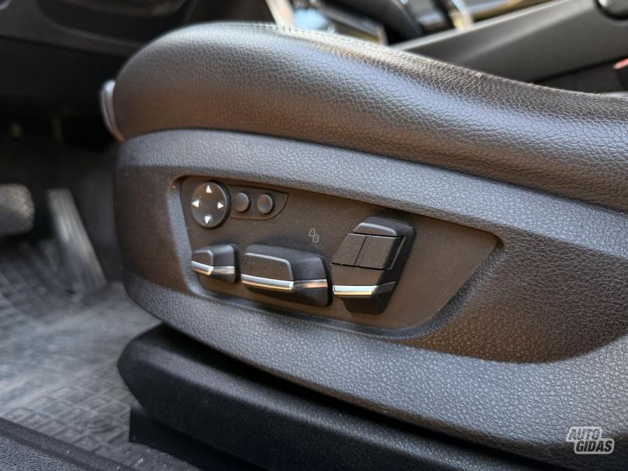 Pelēks BMW 530 Gran Turismo 2010 Klaipėda, ar dzinēja tilpumu 3.00 L un nobraukumu 488 tūkst. km par 4900 €, foto 18 vietnē AUTOMOTO.COM.LV