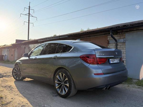 Grey BMW 530 Gran Turismo 2010 in Klaipeda, with an engine capacity of 2.99 L and mileage of 488 thousand km for 4700 €, photo 2 on AUTOMOTO.COM.LV