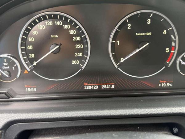 Pelēks BMW 530 Gran Turismo 2010 Kauņa, ar dzinēja tilpumu 2.99 L un nobraukumu 280 tūkst. km par 7850 €, foto 7 vietnē AUTOMOTO.COM.LV