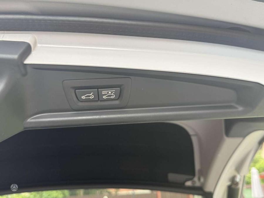 Grey BMW 530 Gran Turismo 2010 in Kaunas, with an engine capacity of 2.99 L and mileage of 280 thousand km for 7850 €, photo 12 on AUTOMOTO.COM.LV
