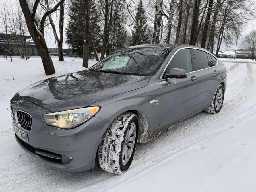 Pelēks BMW 530 Gran Turismo 2011 Tauragė, ar dzinēja tilpumu 2.99 L un nobraukumu 266 tūkst. km par 7900 €, foto 3 vietnē AUTOMOTO.COM.LV