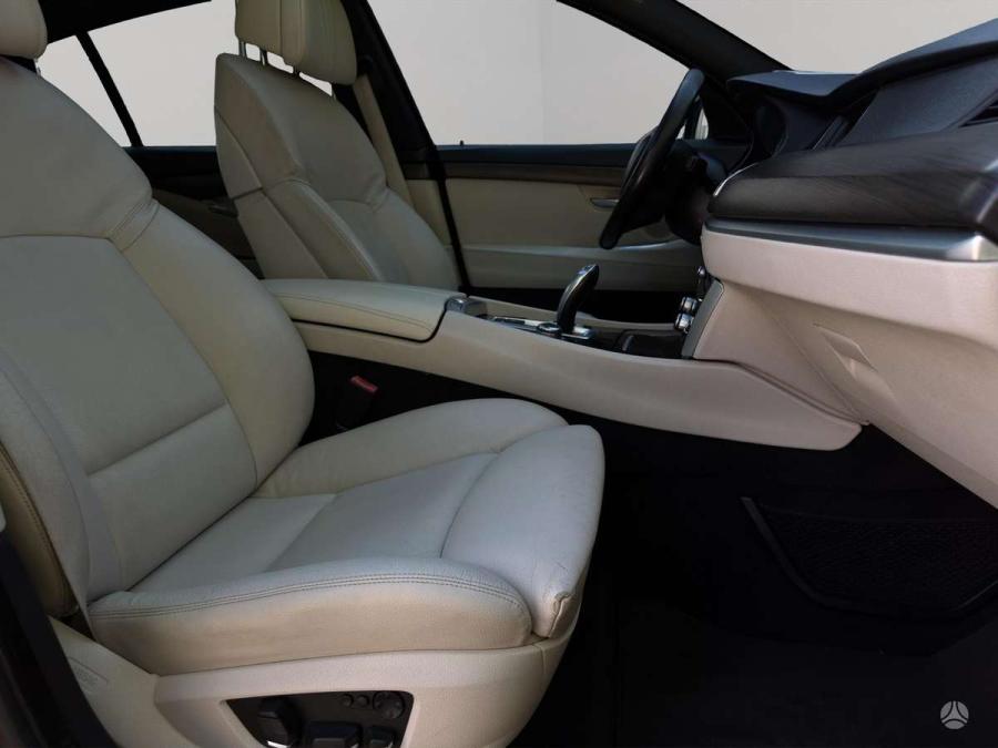 Серый БМВ 530 Gran Turismo 2011 в Клайпеда, объемом двигателя 3.00 л и пробегом 293 тыс. км за 9999 €, фото 9 на AUTOMOTO.COM.LV