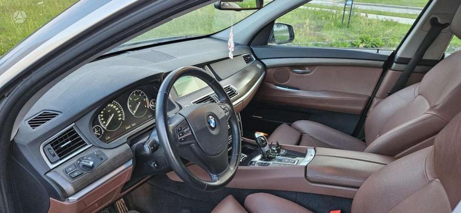 Pelēks BMW 530 Gran Turismo 2012 Viļņa, ar dzinēja tilpumu 2.99 L un nobraukumu 317 tūkst. km par 8700 €, foto 9 vietnē AUTOMOTO.COM.LV