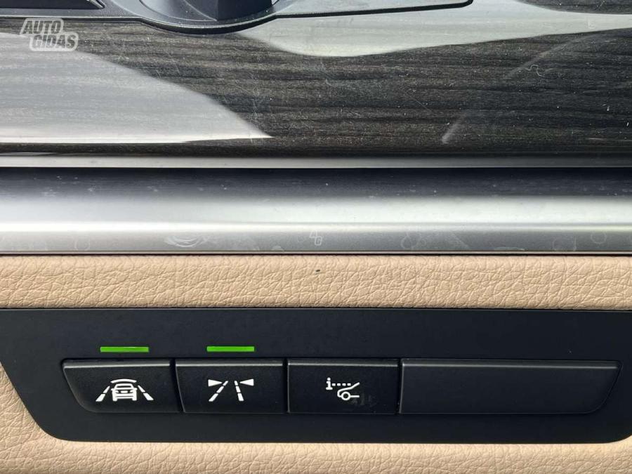 Grey BMW 530 Gran Turismo 2014 in Kedainiai, with an engine capacity of 3.00 L and mileage of 255 thousand km for 9950 €, photo 26 on AUTOMOTO.COM.LV