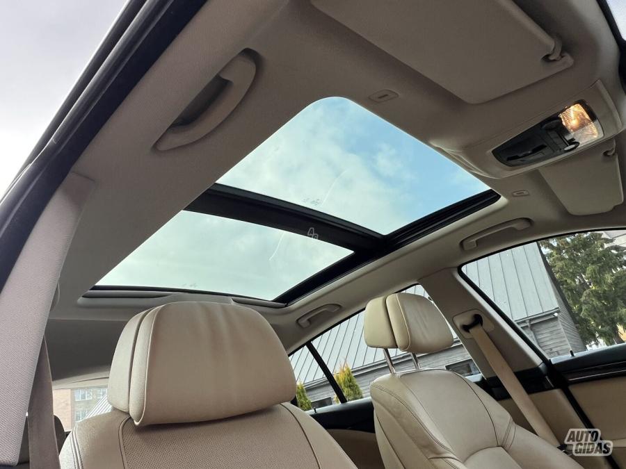 Grey BMW 530 Gran Turismo 2014 in Kedainiai, with an engine capacity of 3.00 L and mileage of 255 thousand km for 9950 €, photo 18 on AUTOMOTO.COM.LV