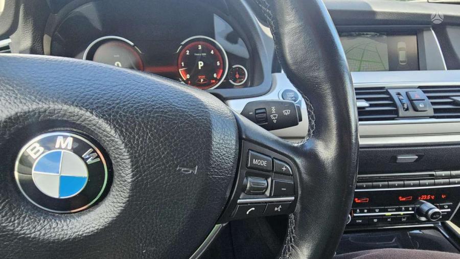 Grey BMW 530 Gran Turismo 2014 in Prienai, with an engine capacity of 2.99 L and mileage of 188 thousand km for 12699 €, photo 13 on AUTOMOTO.COM.LV
