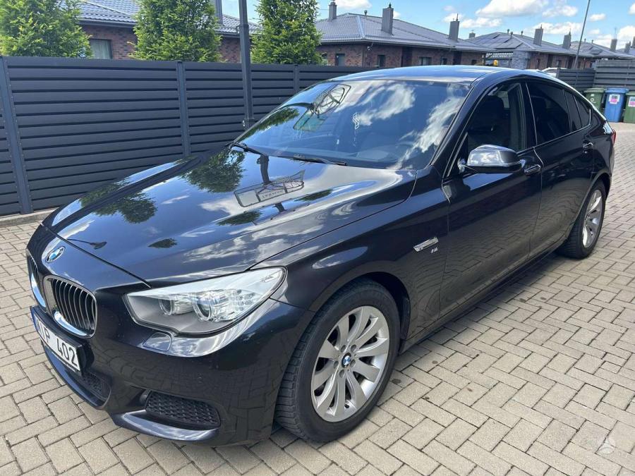 Pelēks BMW 530 Gran Turismo 2014 Kauņa, ar dzinēja tilpumu 2.99 L un nobraukumu 345 tūkst. km par 12500 €, foto 1 vietnē AUTOMOTO.COM.LV
