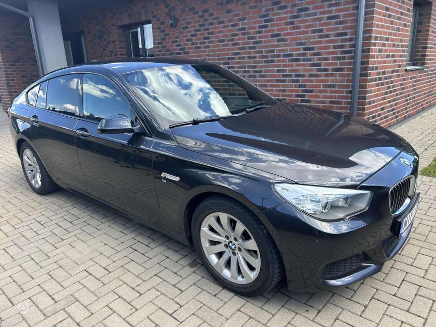 Pelēks BMW 530 Gran Turismo 2014 Kauņa, ar dzinēja tilpumu 2.99 L un nobraukumu 345 tūkst. km par 12500 €, foto 3 vietnē AUTOMOTO.COM.LV