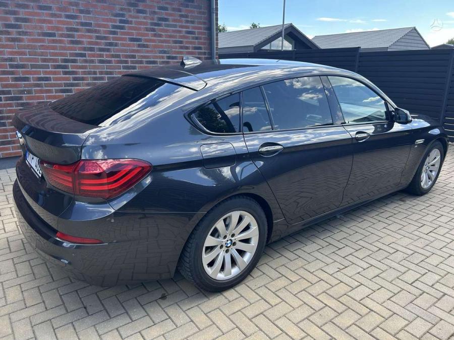 Pelēks BMW 530 Gran Turismo 2014 Kauņa, ar dzinēja tilpumu 2.99 L un nobraukumu 345 tūkst. km par 12500 €, foto 4 vietnē AUTOMOTO.COM.LV