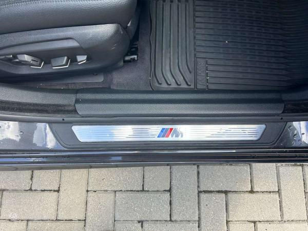 Pelēks BMW 530 Gran Turismo 2014 Kauņa, ar dzinēja tilpumu 2.99 L un nobraukumu 345 tūkst. km par 12500 €, foto 6 vietnē AUTOMOTO.COM.LV