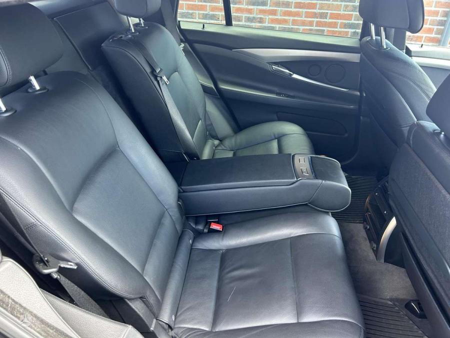 Pelēks BMW 530 Gran Turismo 2014 Kauņa, ar dzinēja tilpumu 2.99 L un nobraukumu 345 tūkst. km par 12500 €, foto 13 vietnē AUTOMOTO.COM.LV
