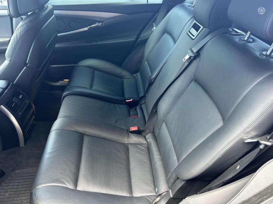 Pelēks BMW 530 Gran Turismo 2014 Kauņa, ar dzinēja tilpumu 2.99 L un nobraukumu 345 tūkst. km par 12500 €, foto 14 vietnē AUTOMOTO.COM.LV
