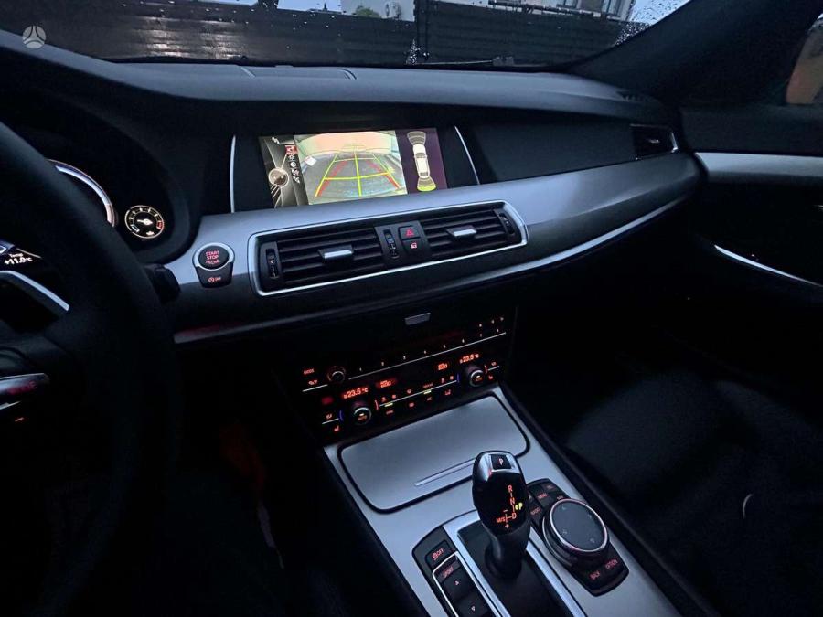 Pelēks BMW 530 Gran Turismo 2014 Kauņa, ar dzinēja tilpumu 2.99 L un nobraukumu 345 tūkst. km par 12500 €, foto 17 vietnē AUTOMOTO.COM.LV