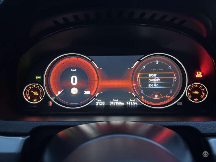 Pelēks BMW 530 Gran Turismo 2014 Kauņa, ar dzinēja tilpumu 2.99 L un nobraukumu 345 tūkst. km par 12500 €, foto 20 vietnē AUTOMOTO.COM.LV