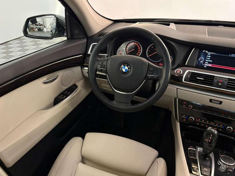Grey BMW 530 Gran Turismo 2014 in Marijampole, with an engine capacity of 2.99 L and mileage of 267 thousand km for 13999 €, photo 23 on AUTOMOTO.COM.LV