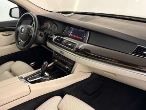 Grey BMW 530 Gran Turismo 2014 in Marijampole, with an engine capacity of 2.99 L and mileage of 267 thousand km for 13999 €, photo 24 on AUTOMOTO.COM.LV