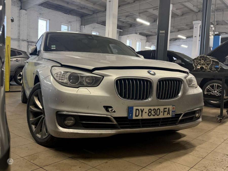 Pelēks BMW 530 Gran Turismo 2015 Tauragė, ar dzinēja tilpumu 2.99 L un nobraukumu 330 tūkst. km par 9400 €, foto 7 vietnē AUTOMOTO.COM.LV