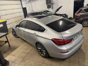 Pelēks BMW 530 Gran Turismo 2015 Tauragė, ar dzinēja tilpumu 2.99 L un nobraukumu 330 tūkst. km par 9400 €, foto 22 vietnē AUTOMOTO.COM.LV