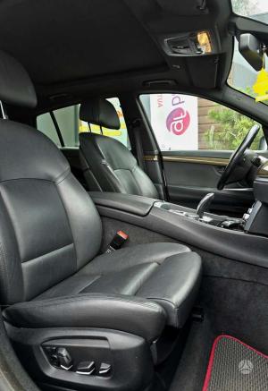 Grey BMW 530 Gran Turismo 2015 in Taurage, with an engine capacity of 2.99 L and mileage of 284 thousand km for 14700 €, photo 25 on AUTOMOTO.COM.LV