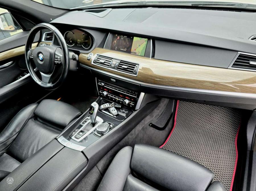 Grey BMW 530 Gran Turismo 2015 in Taurage, with an engine capacity of 2.99 L and mileage of 284 thousand km for 14700 €, photo 26 on AUTOMOTO.COM.LV