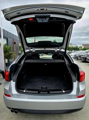 Grey BMW 530 Gran Turismo 2015 in Taurage, with an engine capacity of 2.99 L and mileage of 284 thousand km for 14700 €, photo 38 on AUTOMOTO.COM.LV