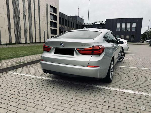 Pelēks BMW 530 Gran Turismo 2015 Tauragė, ar dzinēja tilpumu 3.00 L un nobraukumu 280 tūkst. km par 13900 €, foto 4 vietnē AUTOMOTO.COM.LV