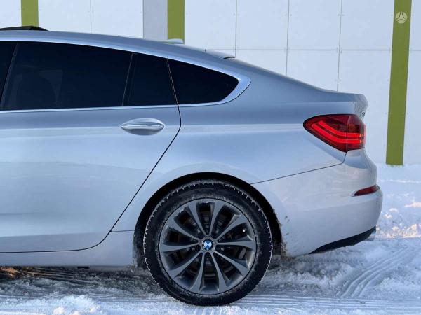 Pelēks BMW 530 Gran Turismo 2016 Tauragė, ar dzinēja tilpumu 2.99 L un nobraukumu 248 tūkst. km par 12800 €, foto 11 vietnē AUTOMOTO.COM.LV