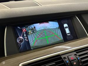 Pelēks BMW 530 Gran Turismo 2017 Marijampole, ar dzinēja tilpumu 2.99 L un nobraukumu 292 tūkst. km par 15999 €, foto 6 vietnē AUTOMOTO.COM.LV