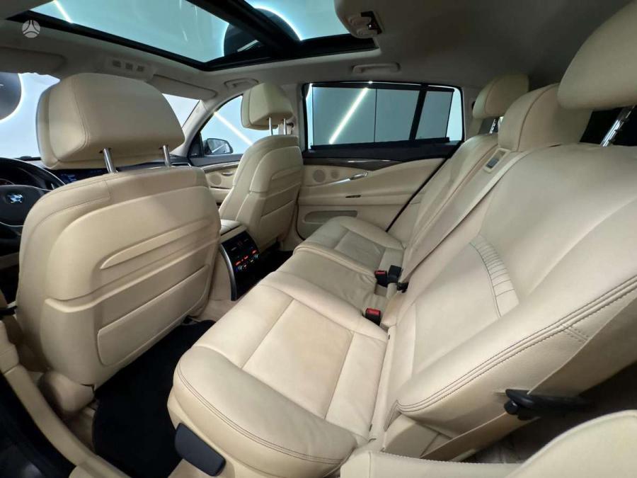 Pelēks BMW 530 Gran Turismo 2017 Marijampole, ar dzinēja tilpumu 2.99 L un nobraukumu 292 tūkst. km par 15999 €, foto 34 vietnē AUTOMOTO.COM.LV