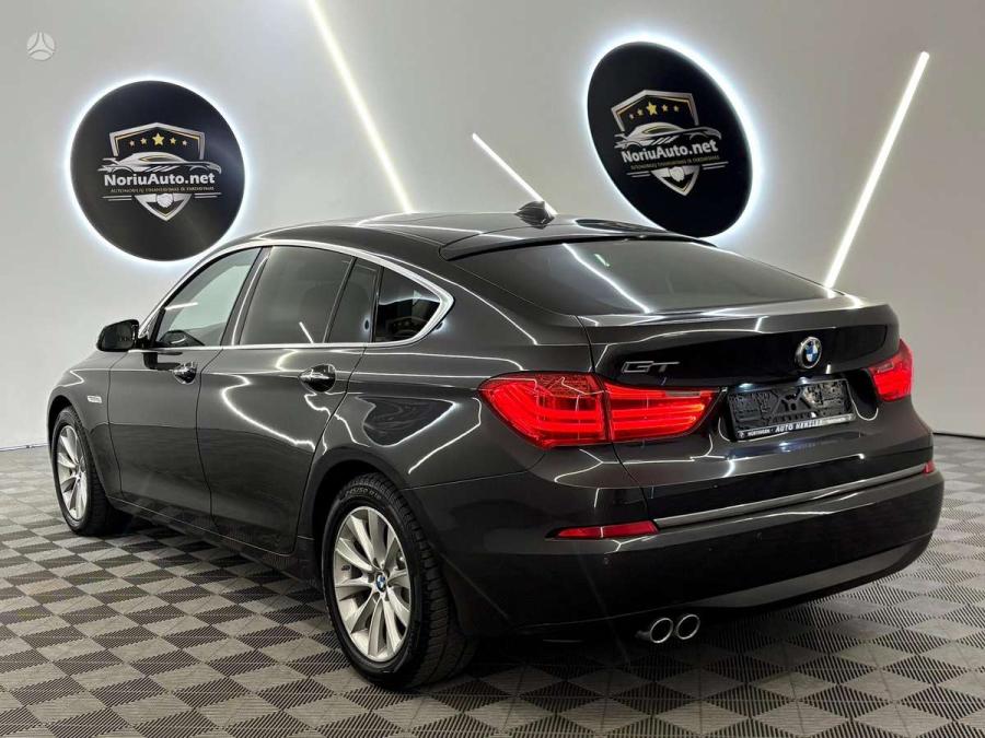 Pelēks BMW 530 Gran Turismo 2017 Marijampole, ar dzinēja tilpumu 2.99 L un nobraukumu 292 tūkst. km par 15999 €, foto 35 vietnē AUTOMOTO.COM.LV